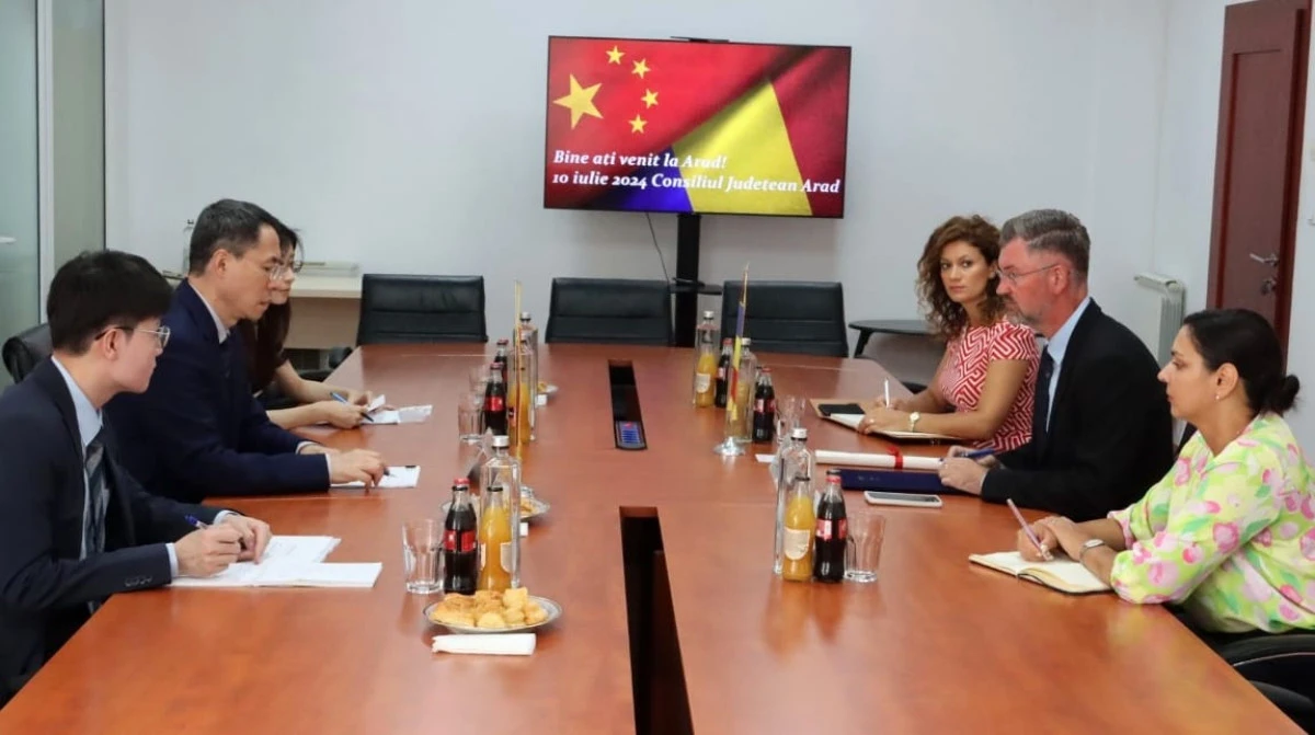Ambasadorul Chinei, invitat la inaugurarea expoziției Armatei de ...